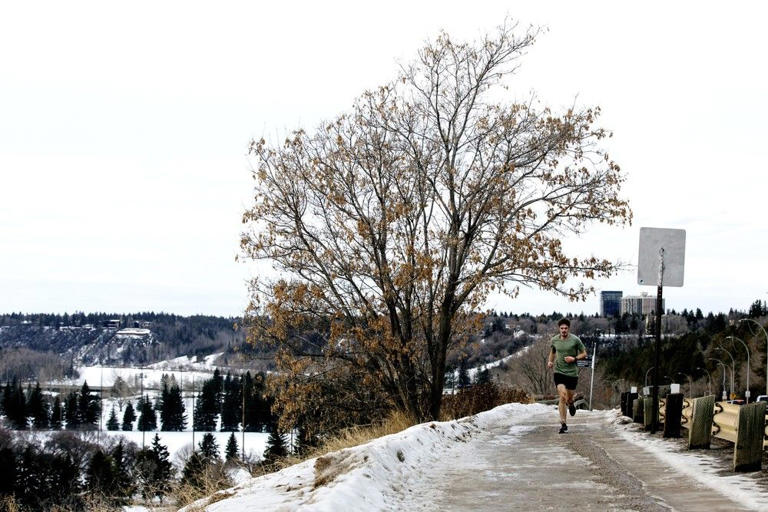 Edmonton weather: What exactly is a snow squall anyway?