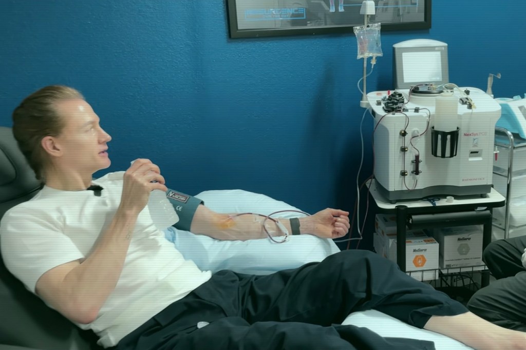 Biohacker Bryan Johnson, 47, boasts that he only ages 8 months every ...