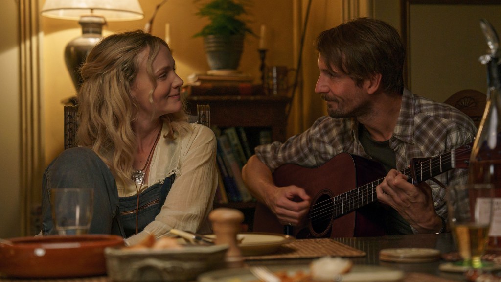 ‘The Ballad Of Wallis Island': Focus Features Sundance Carey Mulligan ...