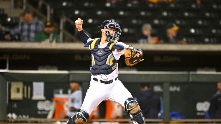 Mariners acquire C Blake Hunt (again) Mariners acquire C Blake Hunt (again)
