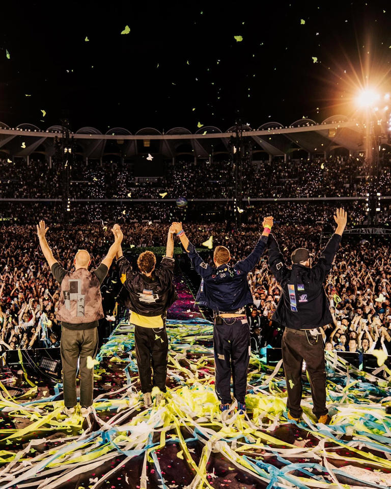 Fix You a ride to Coldplay: Special train and buses for the Mumbai concert