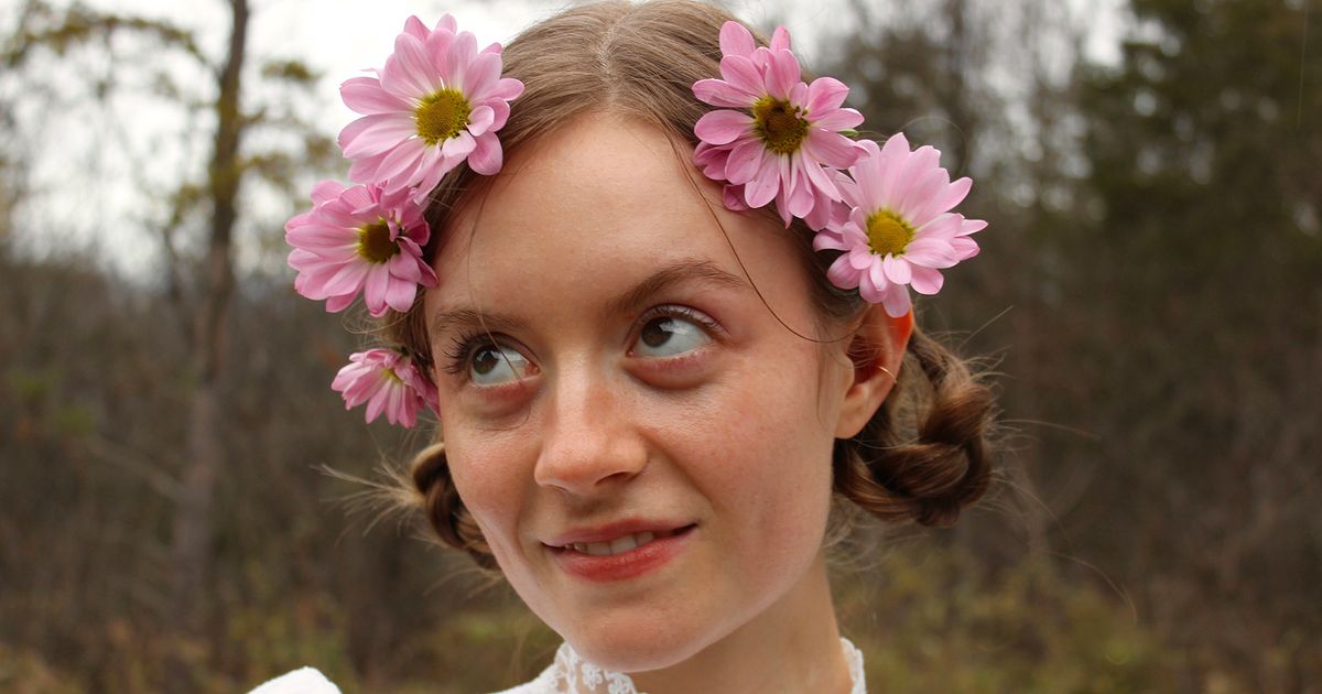 Appalachian folk singer Gabrielle Hope Shares the "silly, simple, and ...