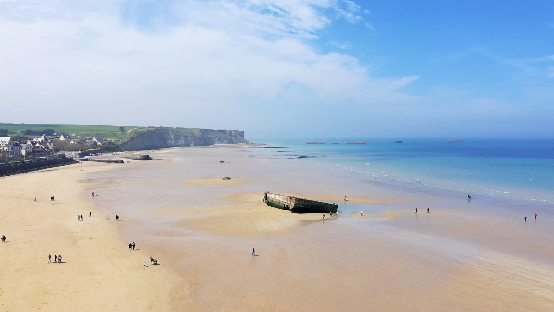 D-Day enthüllt: Drohnenaufnahmen der Strände der Normandie aus dem ...