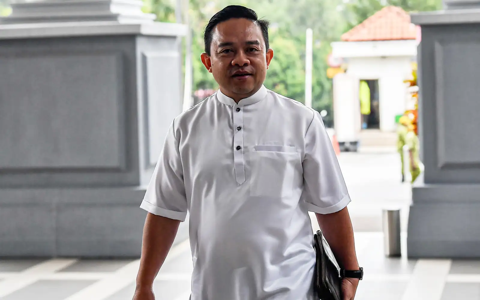 Witness in Wan Saiful’s trial confirms RM46,487 transferred into company account