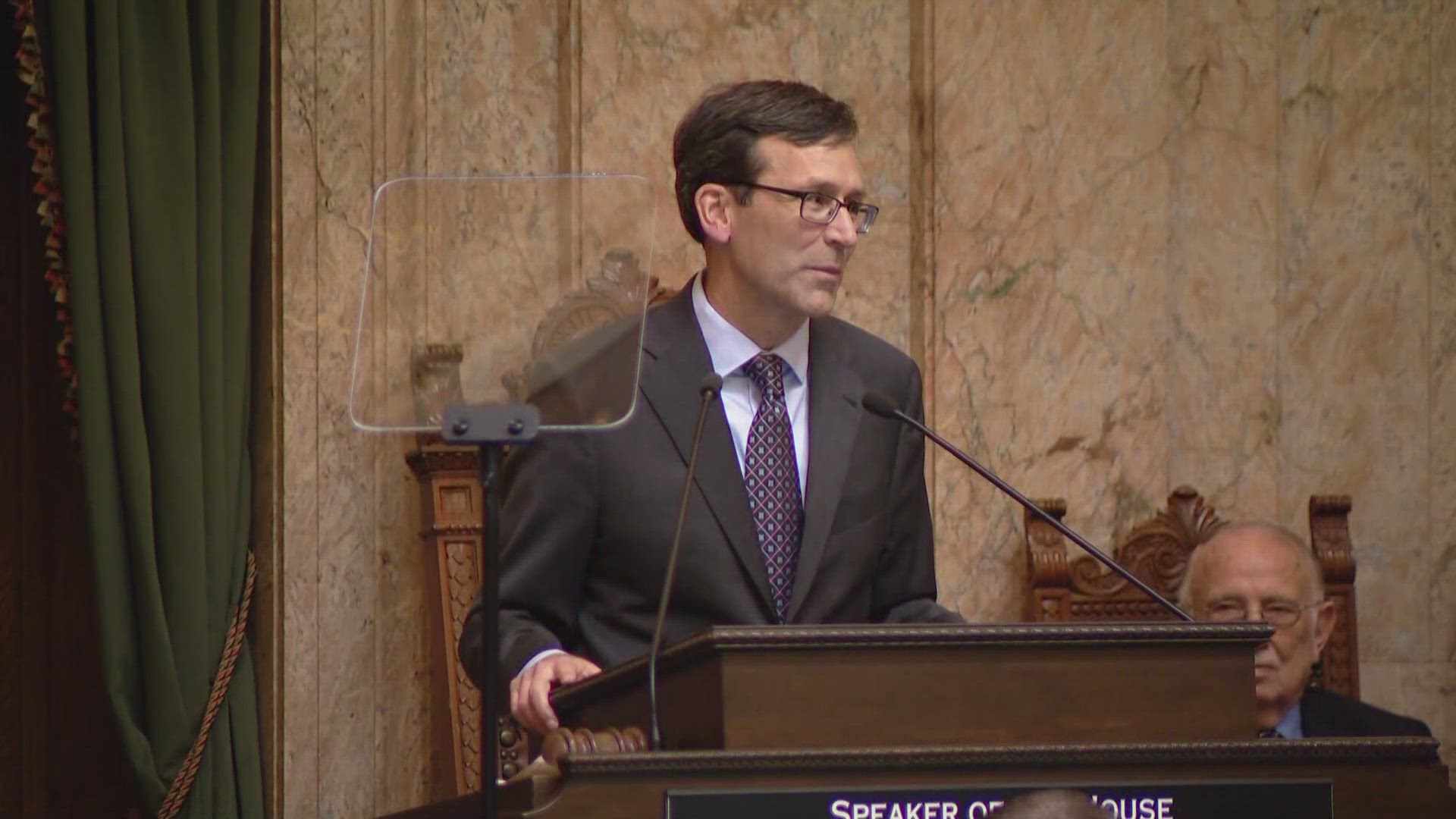 Washington Governor Bob Ferguson sworn into office
