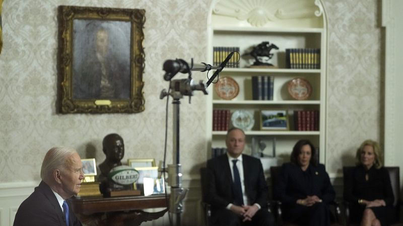 Biden warns of oligarchy threatening American democracy in farewell speech Biden warns of oligarchy threatening American democracy in farewell speech
