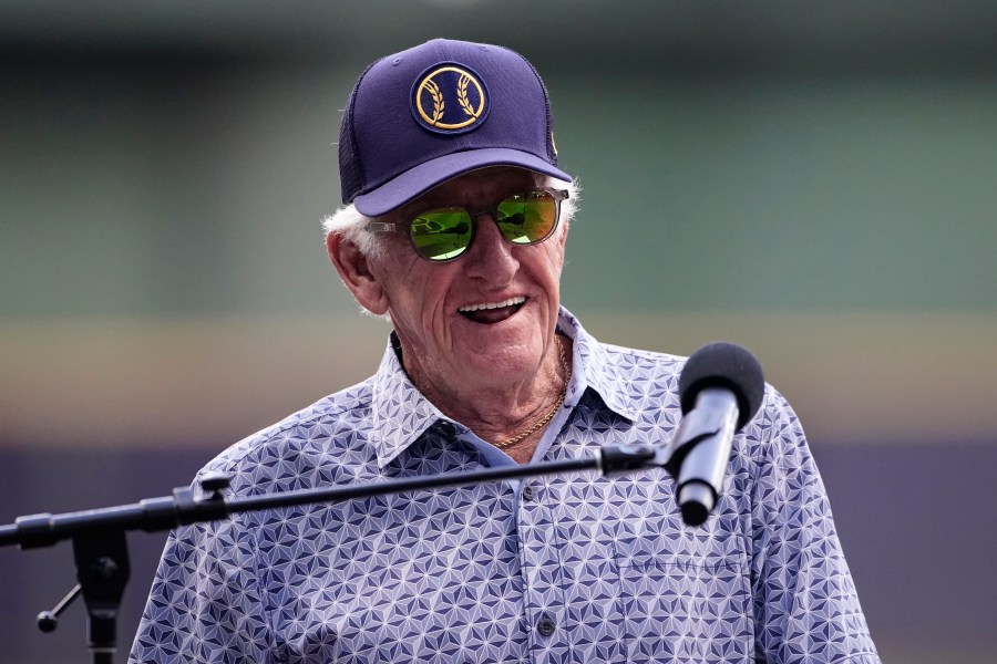 Legendary baseball broadcaster, former Cardinal Bob Uecker dies at 90