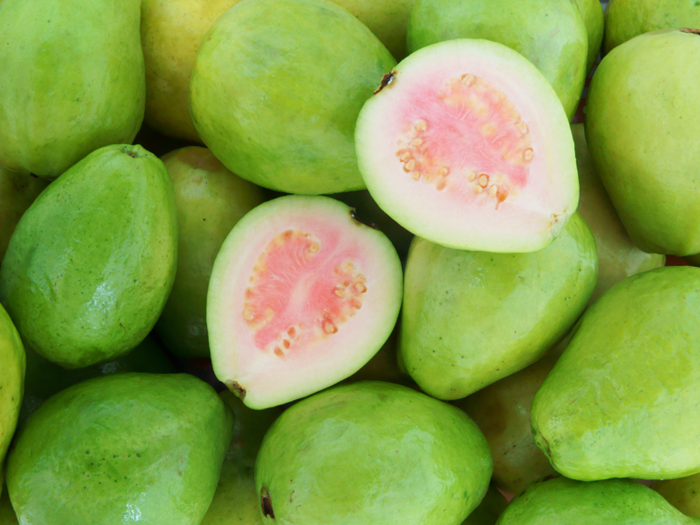 8 high-protein fruits to lose weight, gain muscle