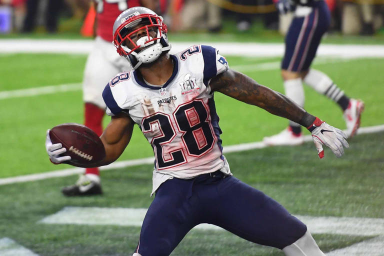 Illinois football adds Super Bowl-winning running back to coaching staff