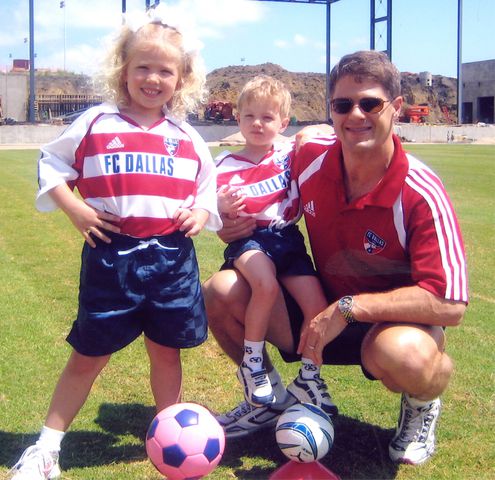 Kansas City Chiefs Heiress Gracie Hunt Was Born into Football Royalty ...