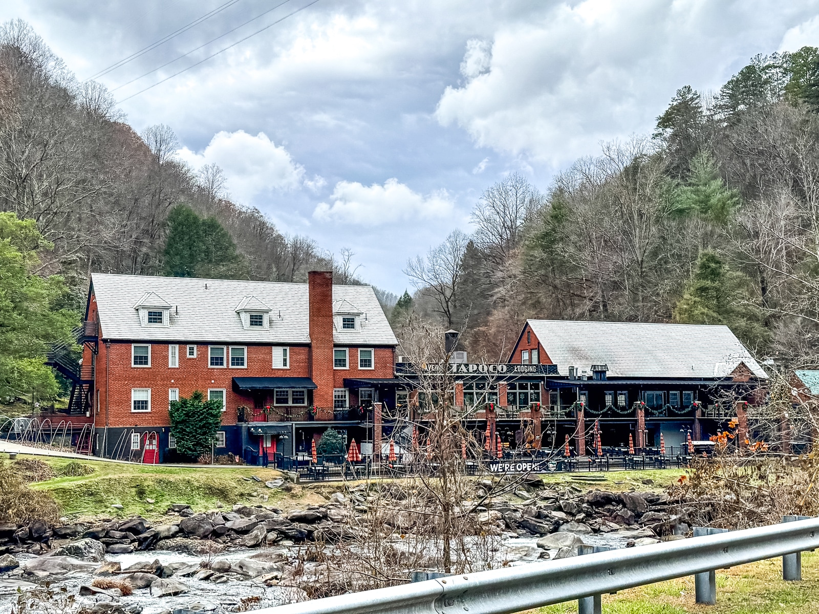 Plan Your Mountain Getaway at the Historic Tapoco Lodge