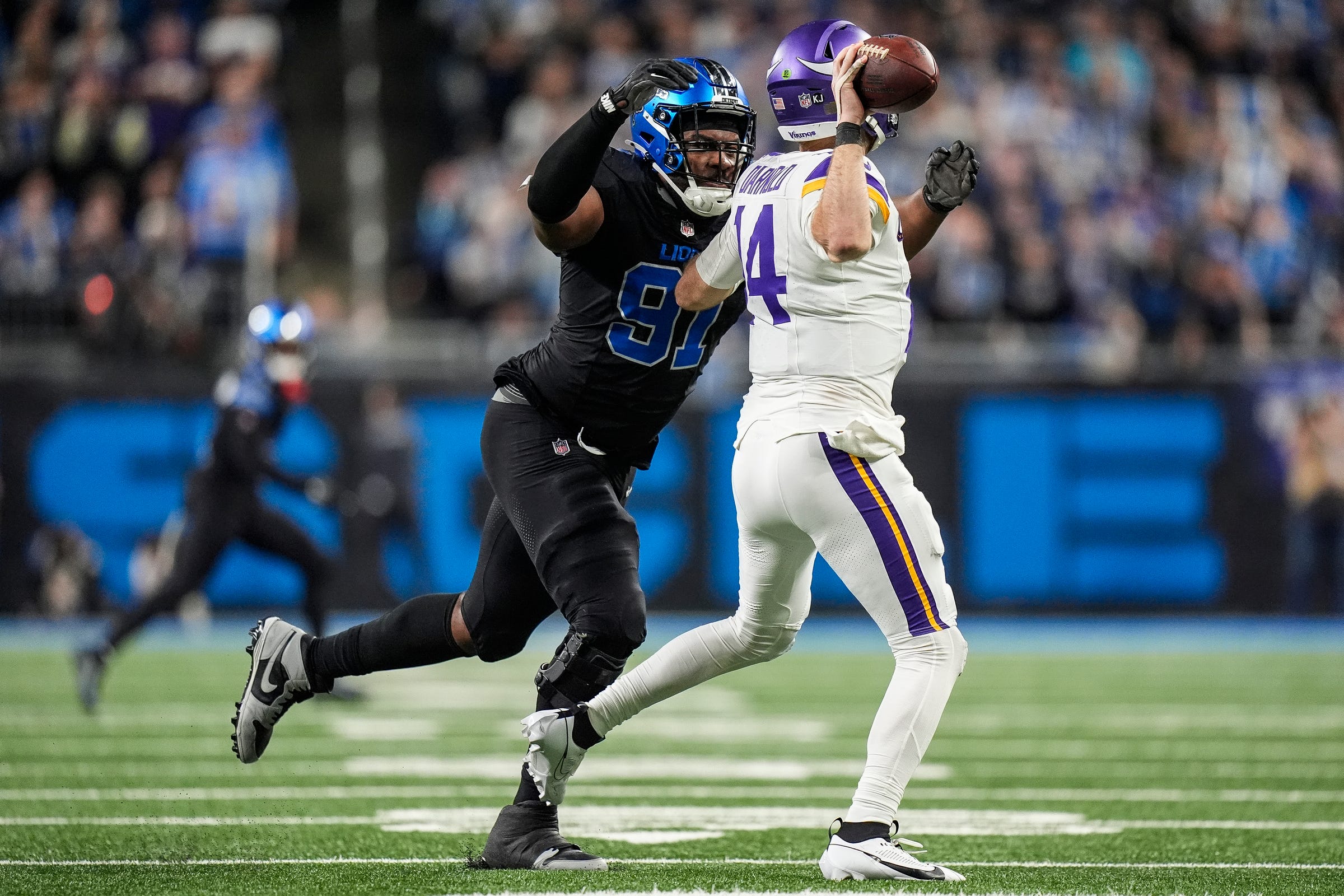 Detroit Lions bring back DT Levi Onwuzurike on short-term free agency deal
