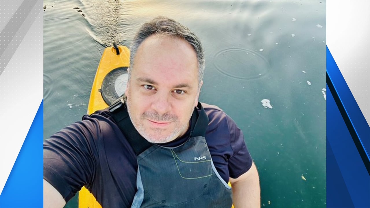 Man killed outside Fred Meyer in Portland was trying to stop robbery