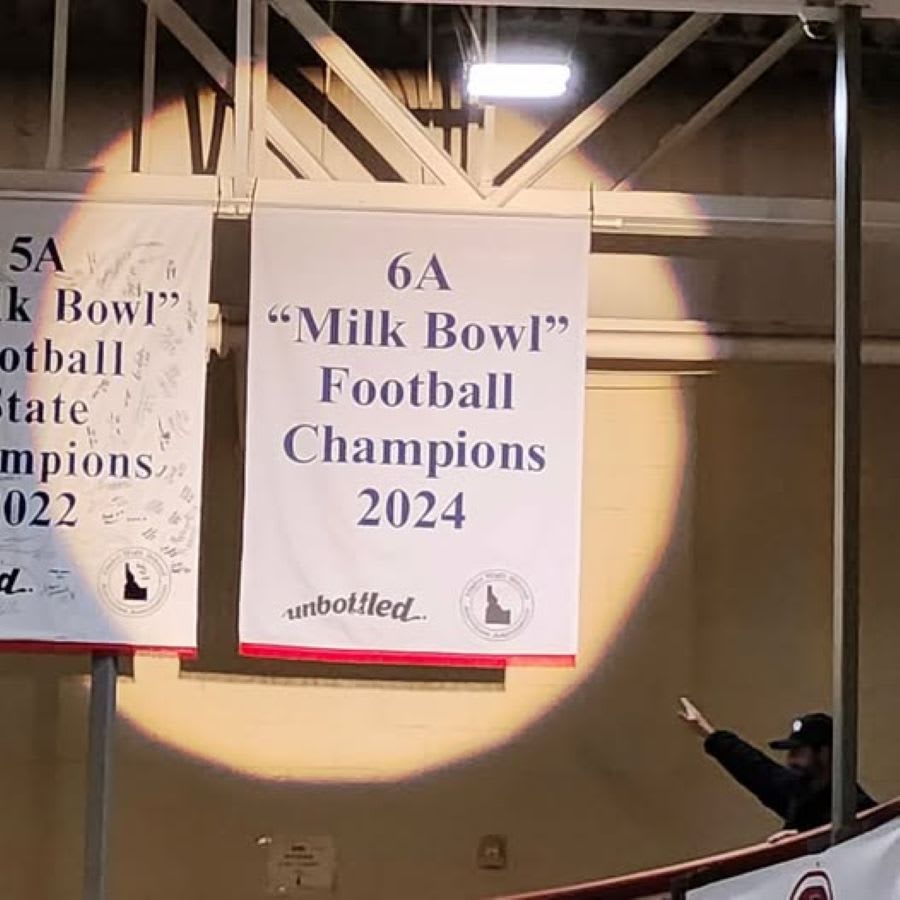 Rigby unveils another football state championship banner