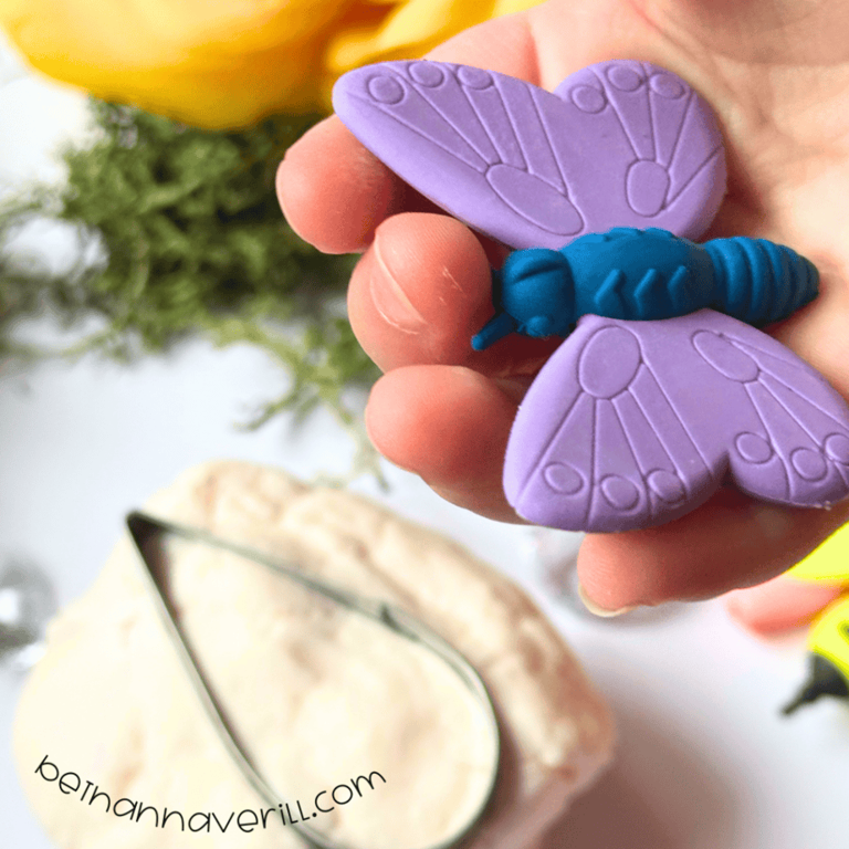 Simple Butterfly Playdough Tray Idea for Sensory Fun with Preschoolers