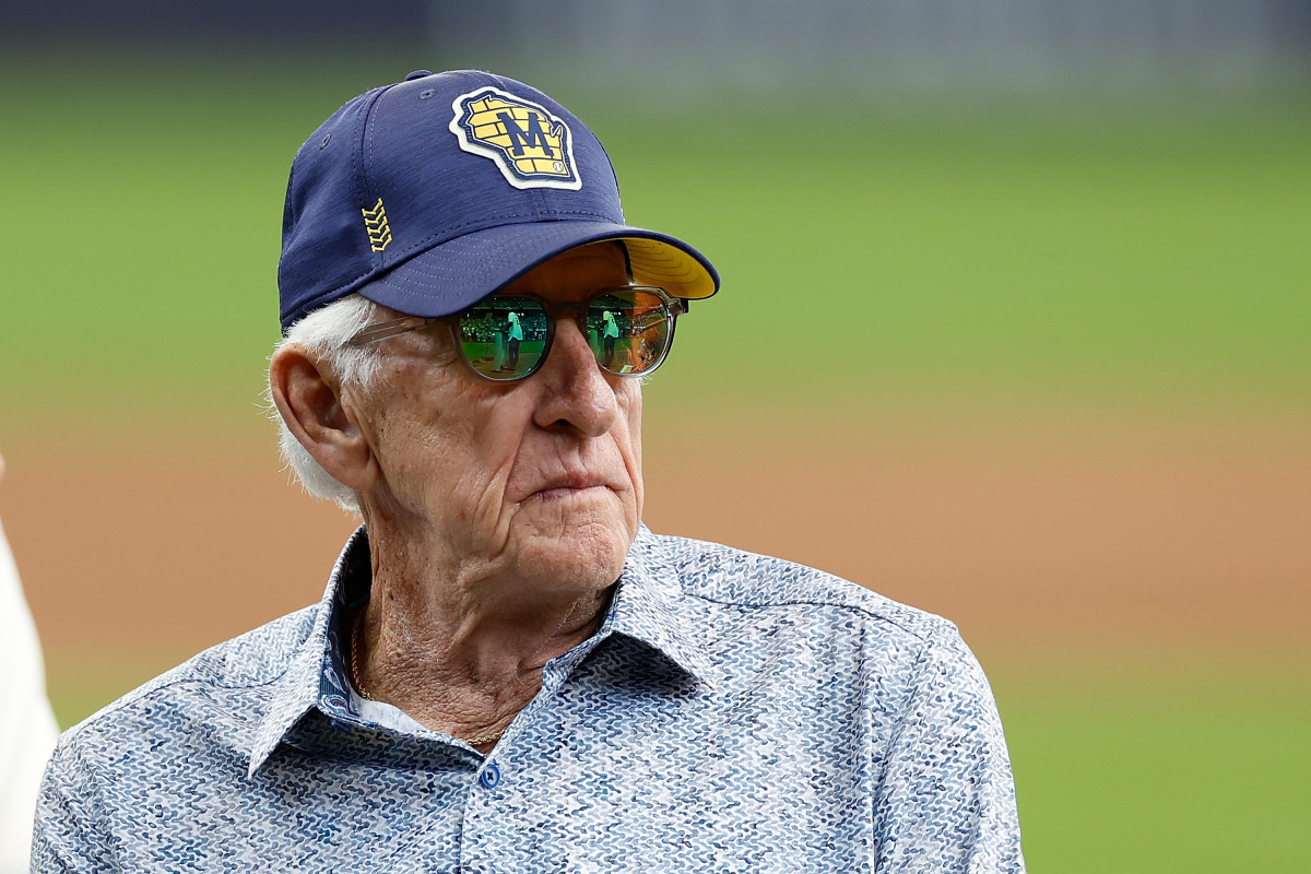 Famed MLB Pitcher, Broadcaster, and Actor Dies at 90