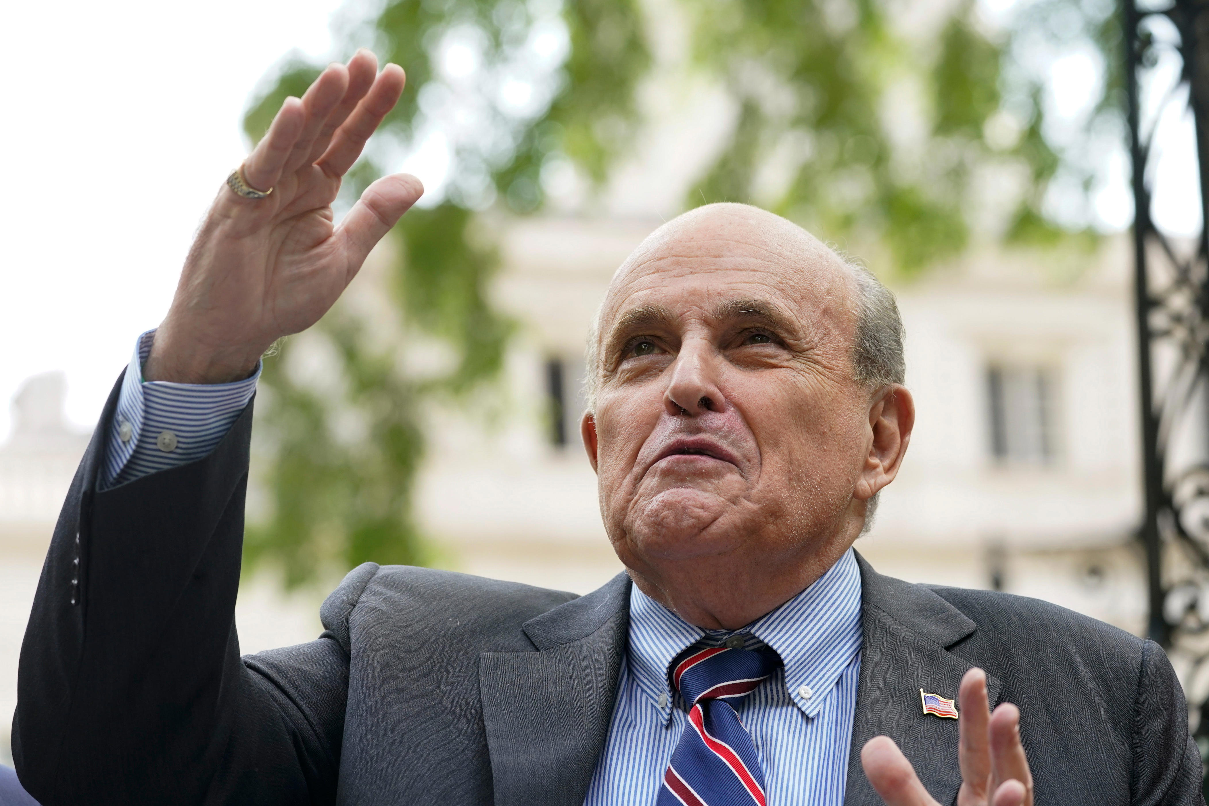 Rudy Giuliani says he'll keep all of his personal belongings as part of ...