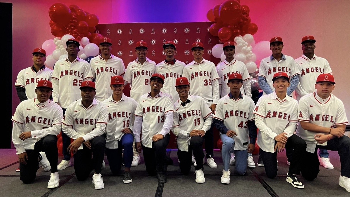 MLB: Angels Sign 17 Latin Prospects and the Top Catcher of This ...
