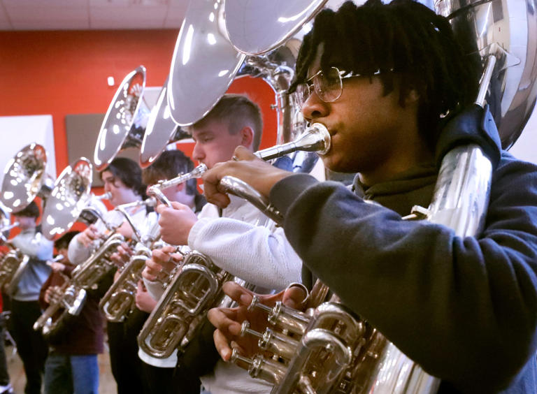 Stewarts Creek HS marching band performs indoors for Presidential ...