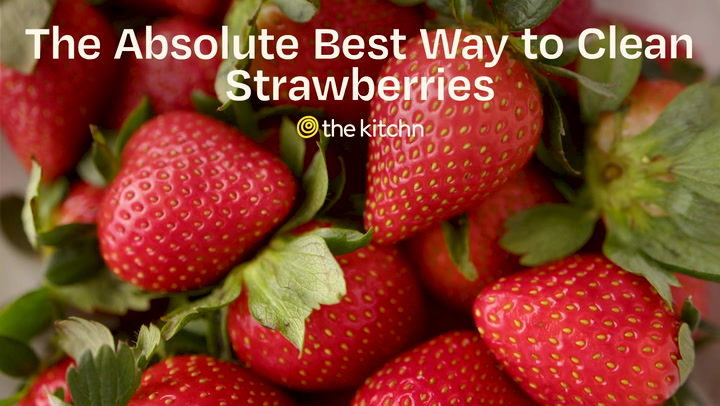 The Very Best Way to Clean Strawberries