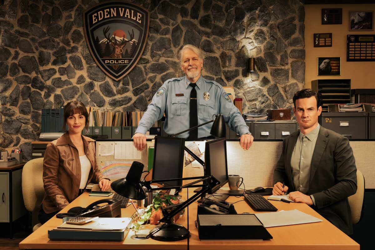 Leighton Meester Returns to The CW in New Procedural Show 'Good Cop/Bad ...