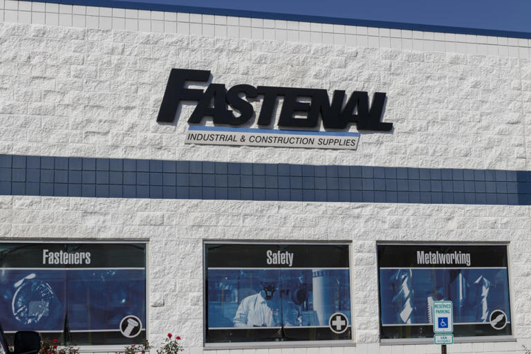 Fastenal Stock Gains After Earnings Miss. The Reason for Hope.
