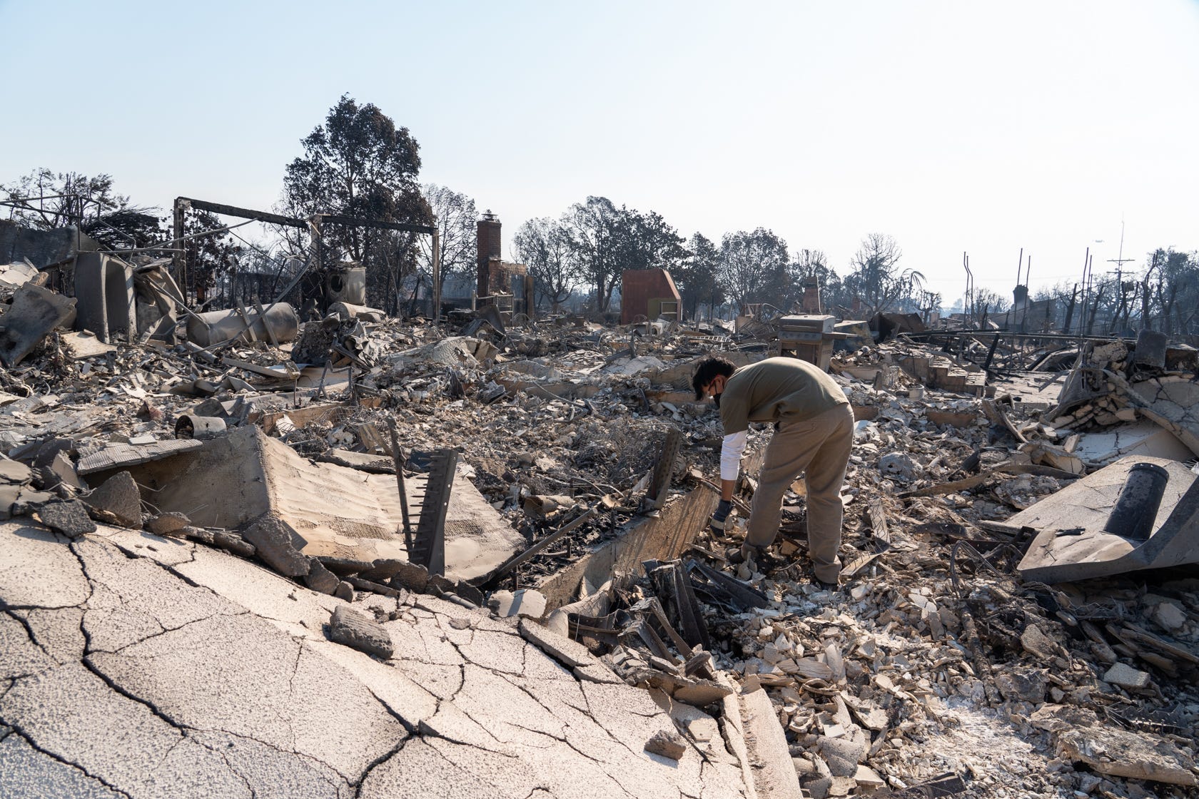 Lost teddy bear? Housekeeping job? The unique aid efforts helping LA ...