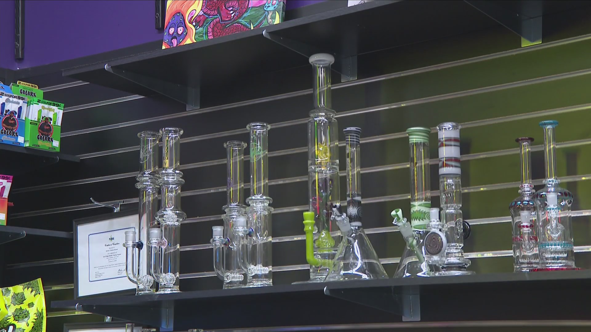 New Law Implements 40% Tax on Smoking Devices