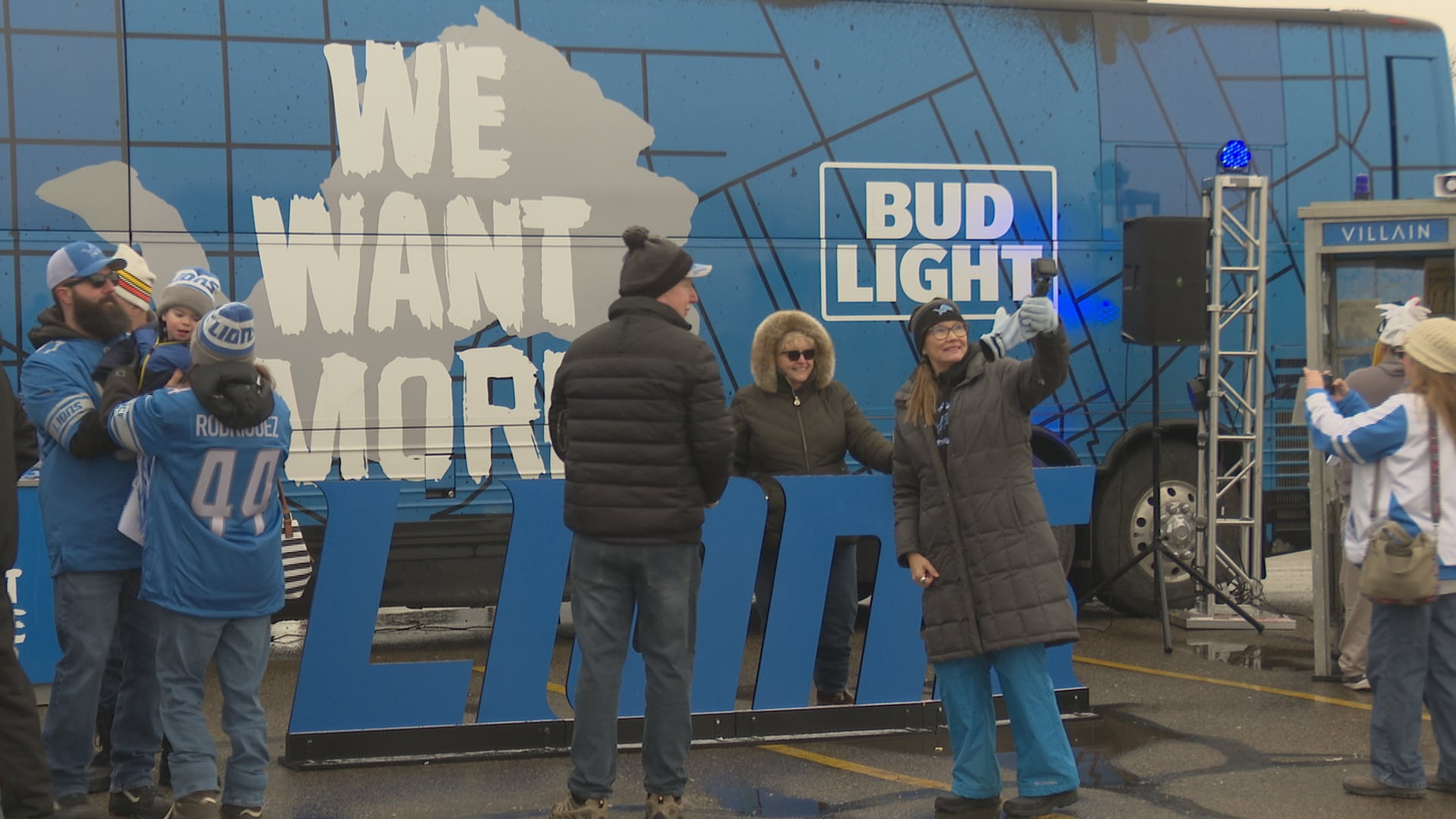Lions’ bus tour brings local fans together