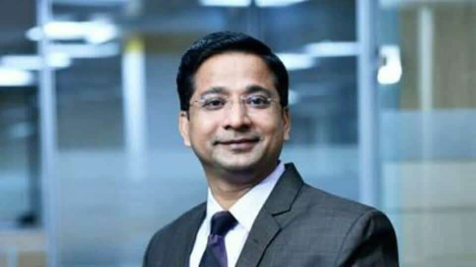 Shares to buy or sell: Rajesh Palviya of Axis Securities recommends ... Shares to buy or sell: Rajesh Palviya of Axis Securities recommends ...