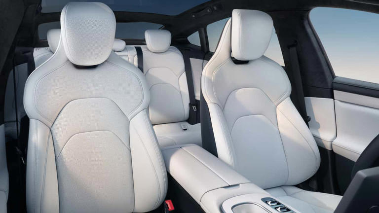 Xiaomi SU7, así es el interior de la berlina eléctrica china