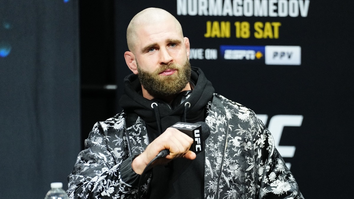 UFC star Jiri Prochazka wins hearts with special gesture for fan ...