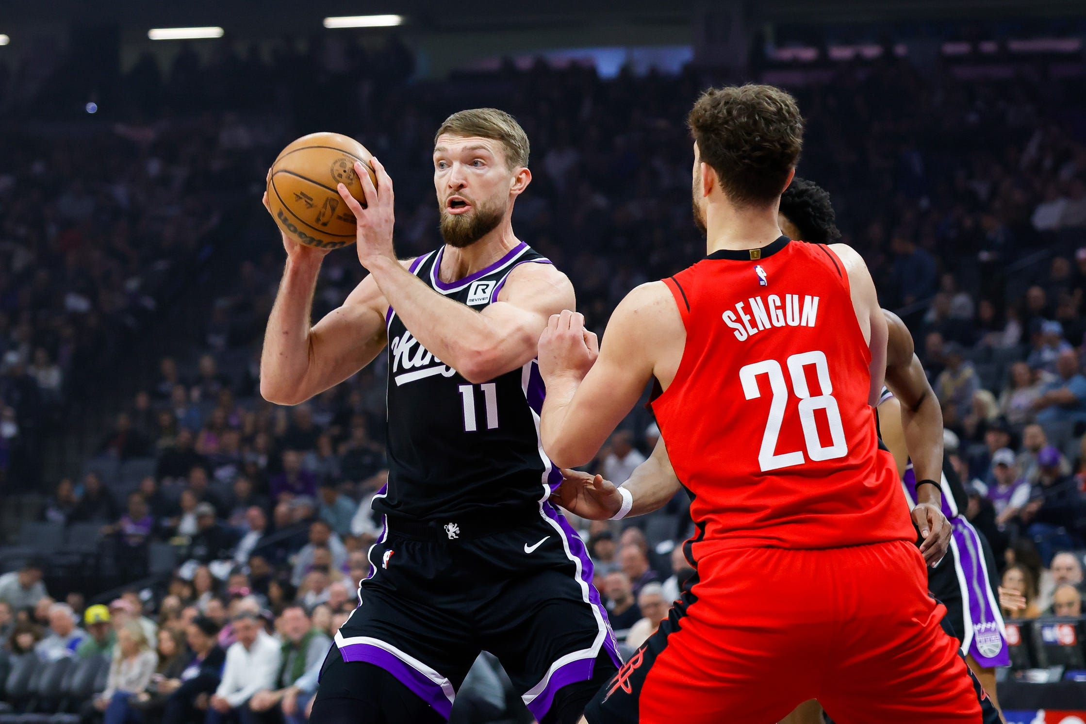 With Fred VanVleet sidelined, Kings end Rockets’ winning streak at five