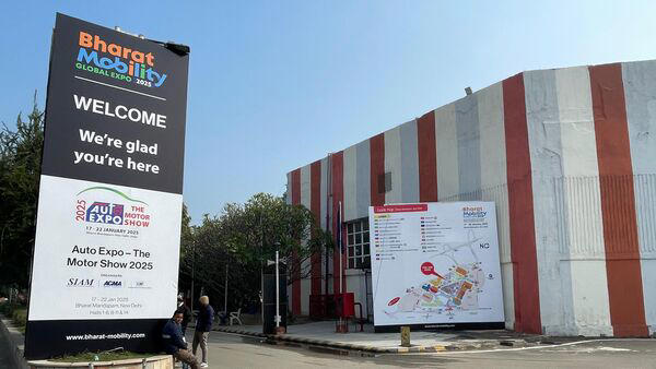 Auto Expo 2025: Prime Minister Narendra Modi inaugurates Bharat ...