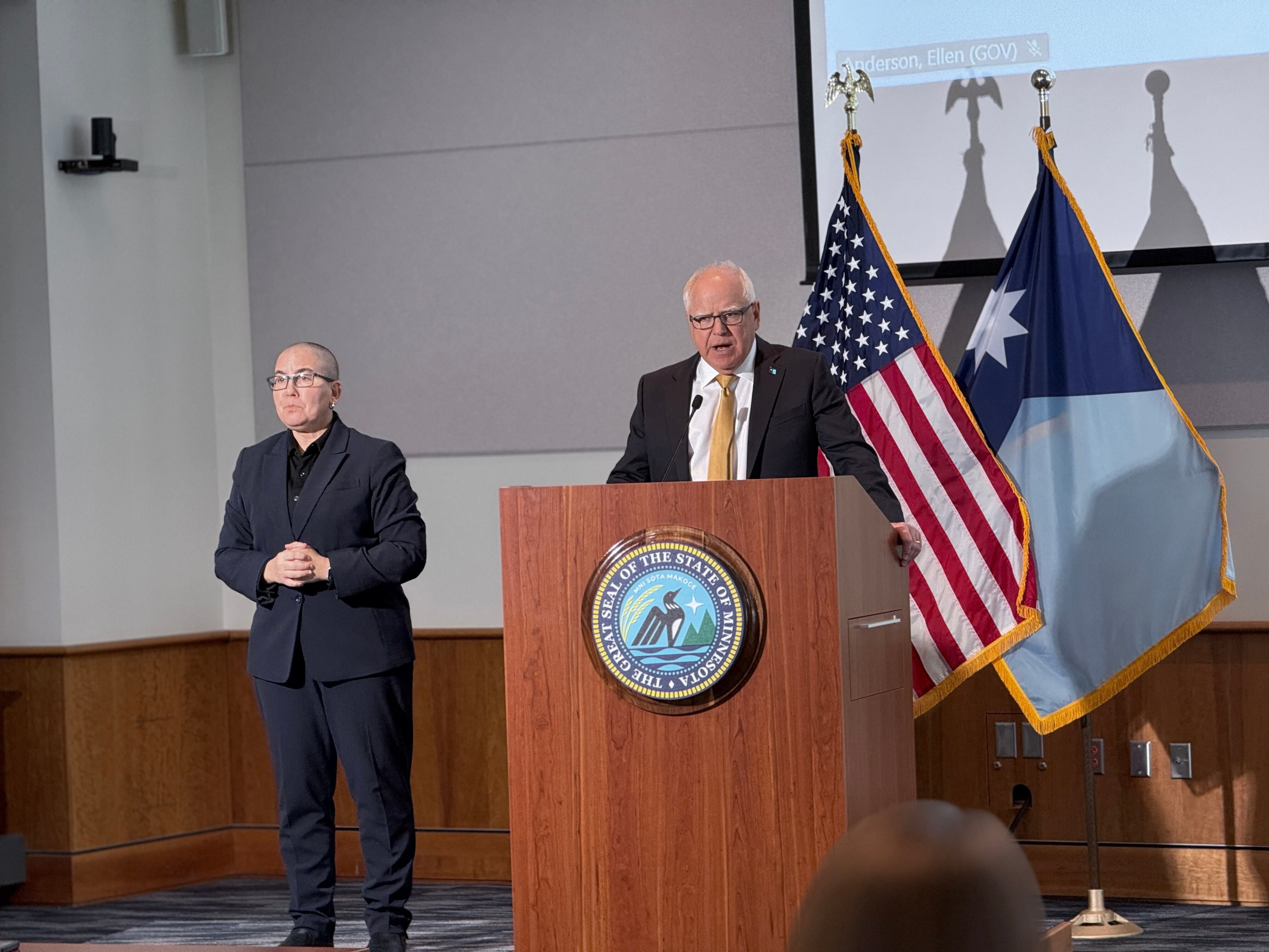 Walz proposes sales tax decrease and hopes to cut spending in new budget