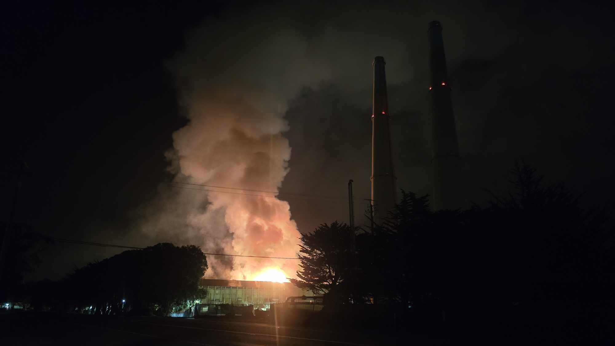 Evacuations ordered, Highway 1 closed after fire at Moss Landing Power ...