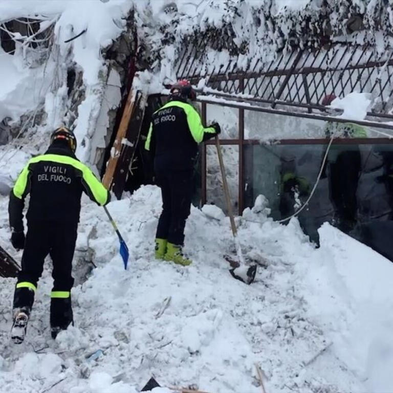 'La valanga degli errori': otto anni fa la tragedia di Rigopiano 'La valanga degli errori': otto anni fa la tragedia di Rigopiano