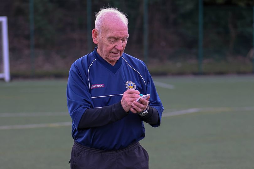 UK's oldest ref reveals strict lifestyle choices key to dishing out ...