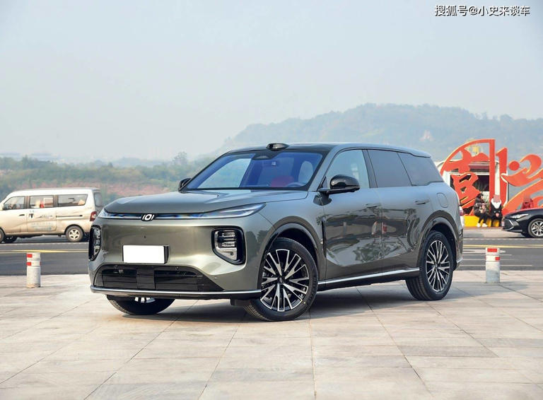 长安启源Q07来袭：大尺寸插混SUV，舒适配置满载，价格亲民？