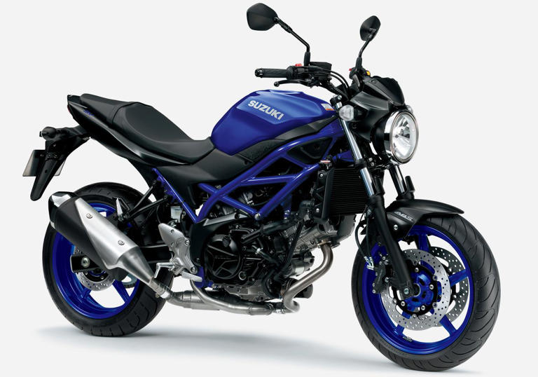 スズキ「SV650」「SV650X」の2025年カラーが登場！ 価格が改定されるもどちらも税込80万円台をキープ