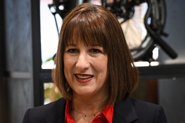 Deluded Rachel Reeves refuses to resign as she issues five-word ...