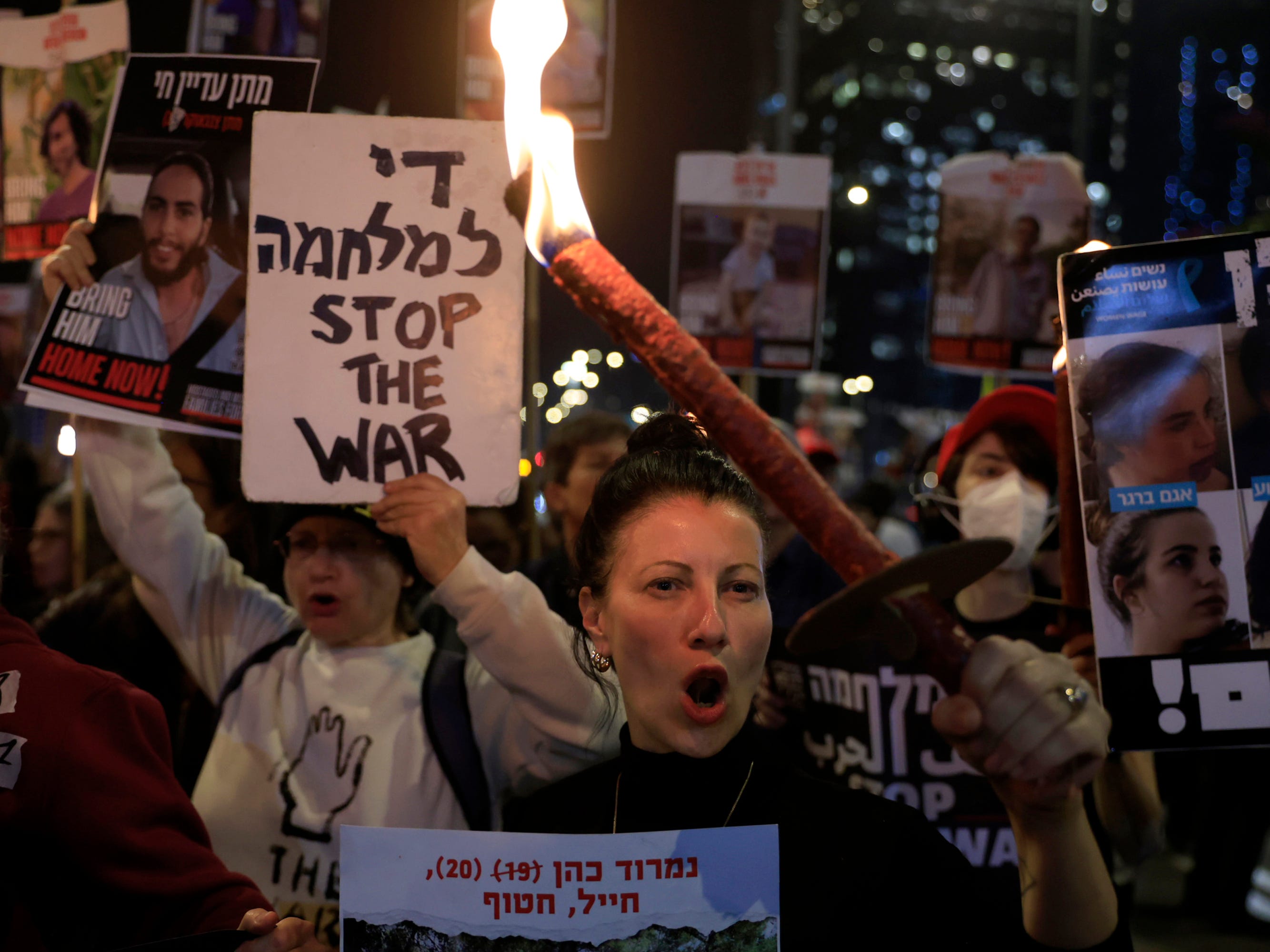 Gaza cease-fire begins as first hostages arrive back in Israel