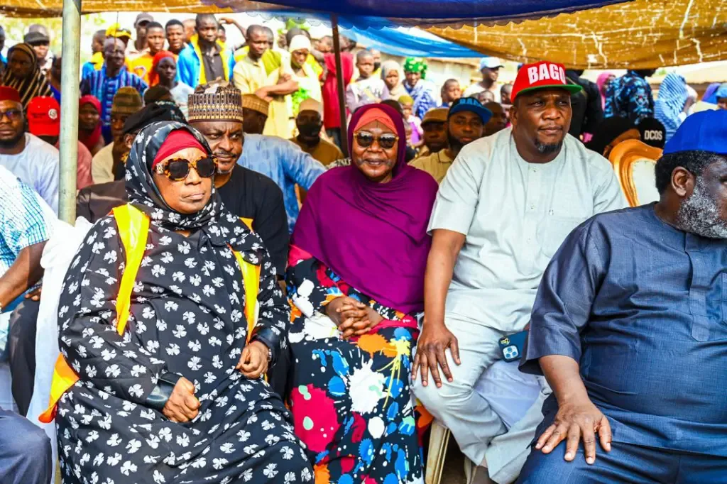 Insecurity: Niger Gov Bago announces plans to build 3,000 houses for ...