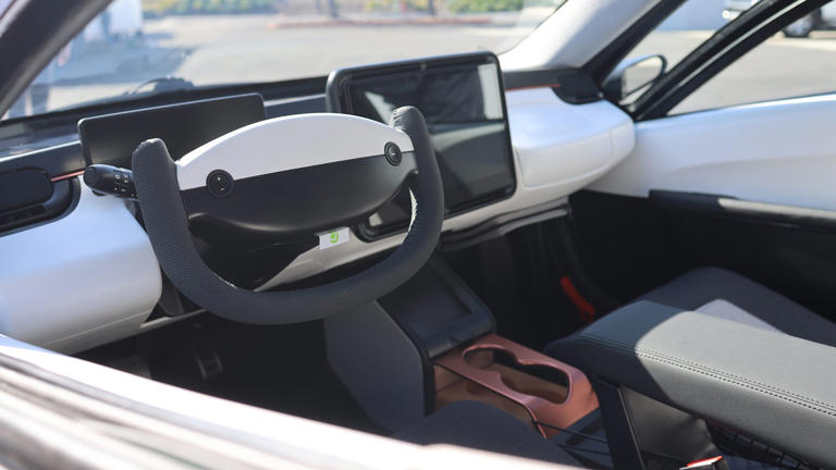 Aptera Says Its $40,000 Solar-Powered EV Is Finally Coming This Year ...