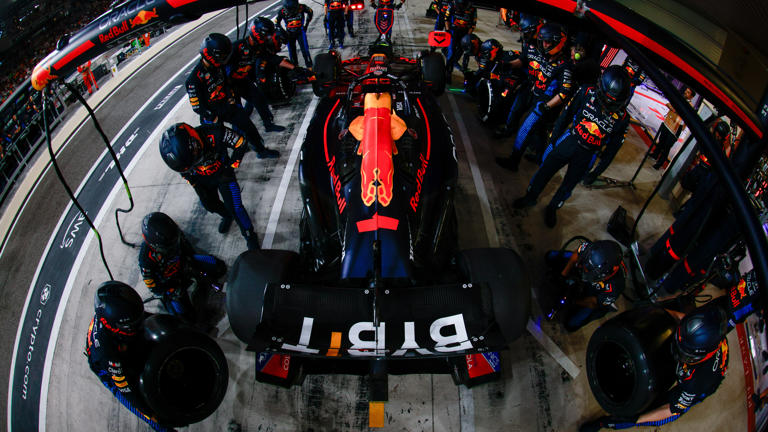 Red Bull play high-stakes game with McLaren in battle for strategist