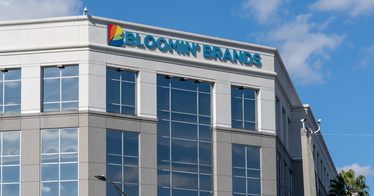 12 Facts About Outback Steakhouse You Probably Didn't Know