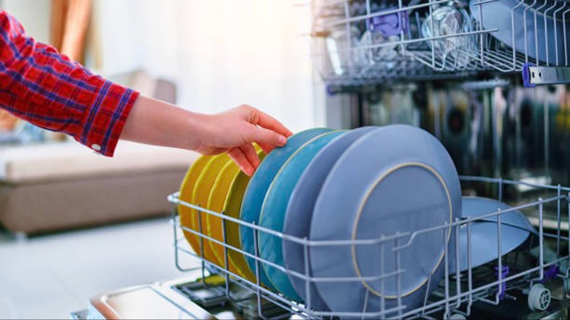 When Should You Avoid Running the Dishwasher?