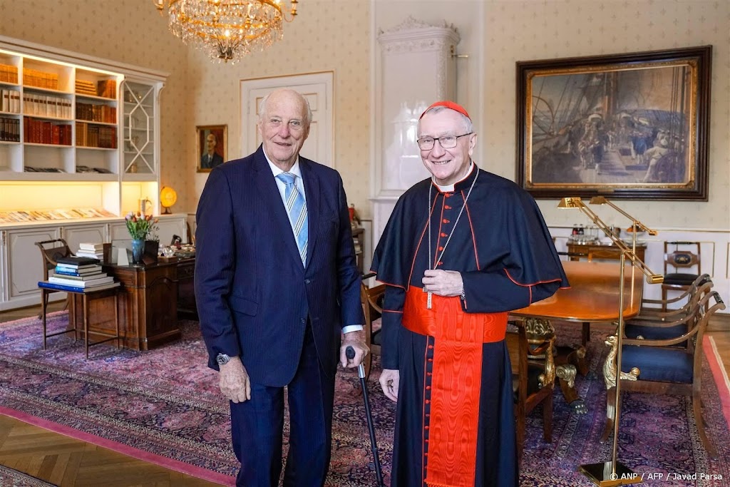 Koning Harald ontvangt kardinaal-staatssecretaris Vaticaanstad