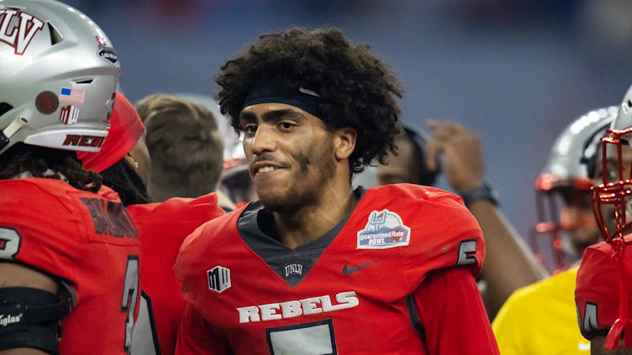 Cameron Oliver and Tiger Shanks Represent UNLV in the Tropicana Bowl