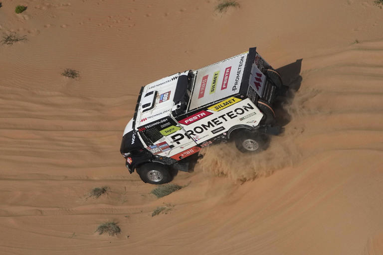 Startuje Rallye Dakar, Macík bude s kamionem útočit na vítězný hattrick